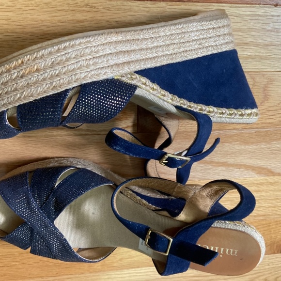 Minelli | Shoes | Navy Wedge Sandals With Gold Accent By Minelli | Poshmark